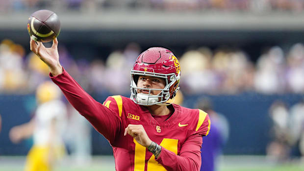 USC Trojans In Danger Of Missing Bowl Game: Quarterback Jayden Maiava ...