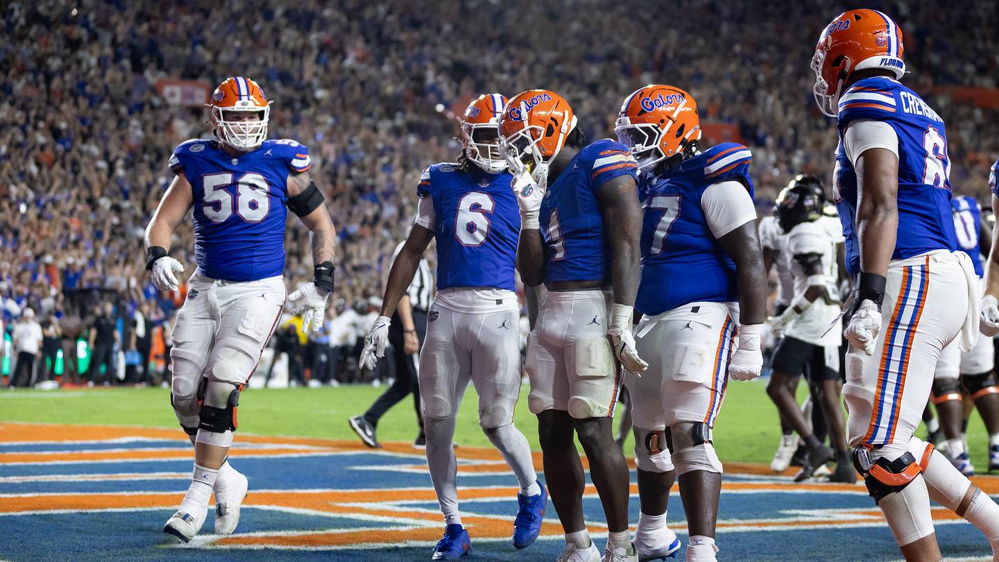 Florida Gators in the Hunt Versatile OL Recruit Edward Baker