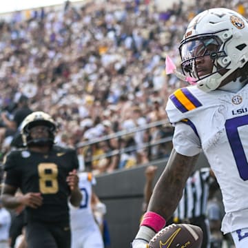Texas A&M Aggies Unveil New 'Blackout' Uniforms vs. LSU Tigers