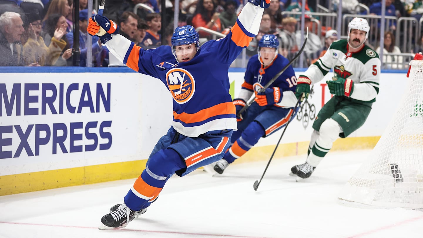 New York Islanders Sign Young Defenseman to Massive Extension