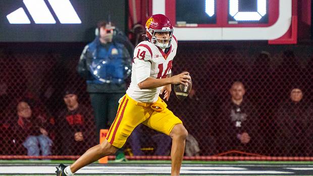 Why Iowa's Defense Presents a Challenge For USC Trojans' Explosive Offense