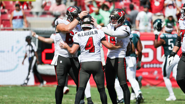 Chase McLaughlin, Sydney Brown, More Former Illini Shine in NFL Week 4