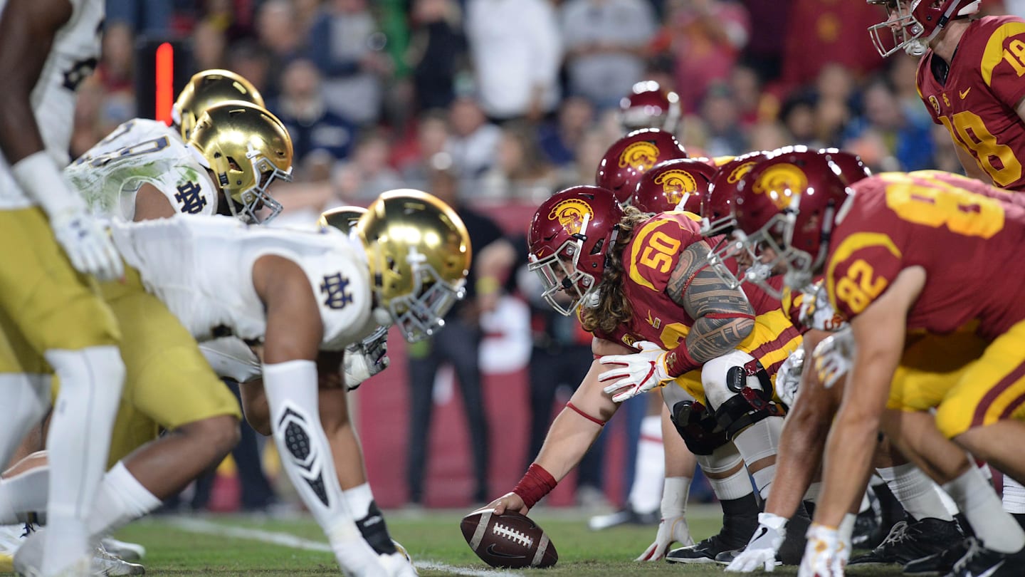 Yet another surprise USC Offensive Lineman enters transfer portal