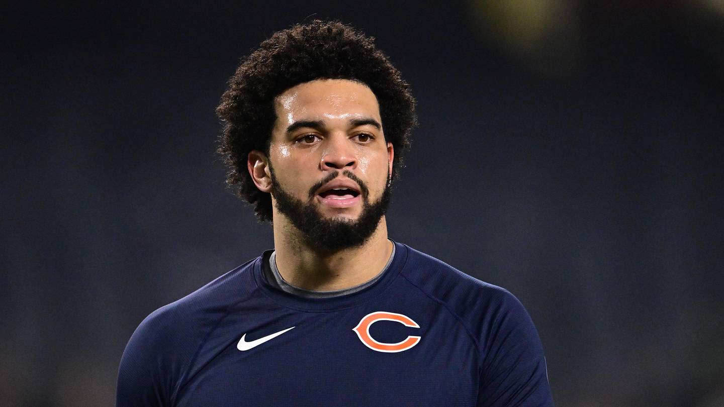 Bears QB Caleb Williams has fashion blunder at Bulls game launching ...