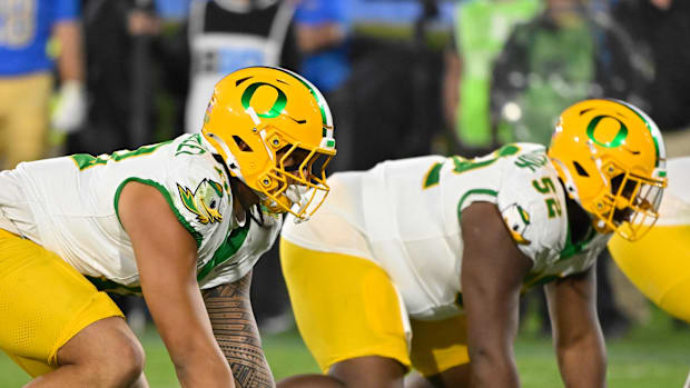 Oregon Ducks' Three Keys to Victory Over Oregon State Beavers