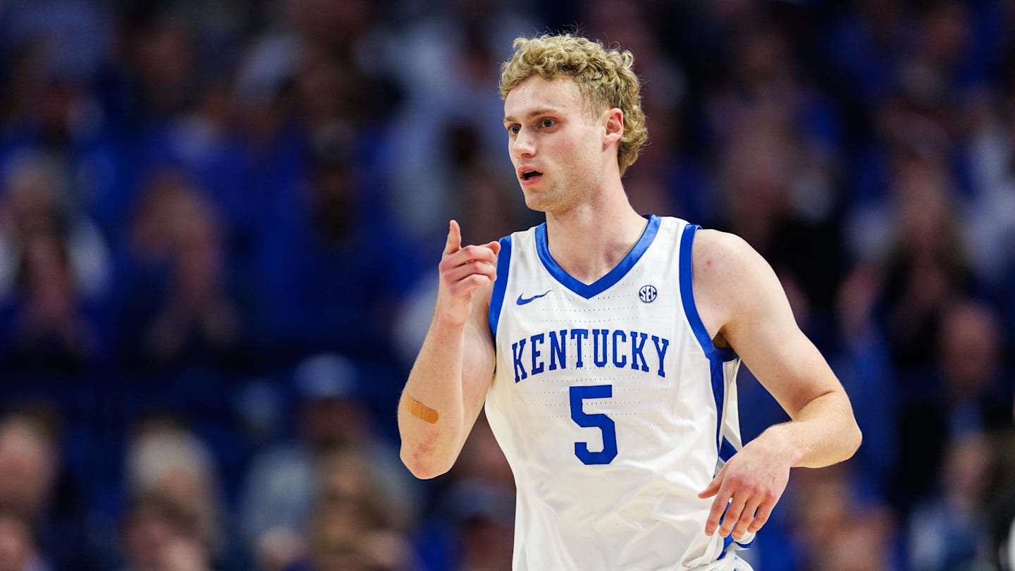 Should Collin Chandler take over as PG2 for the Kentucky Wildcats?