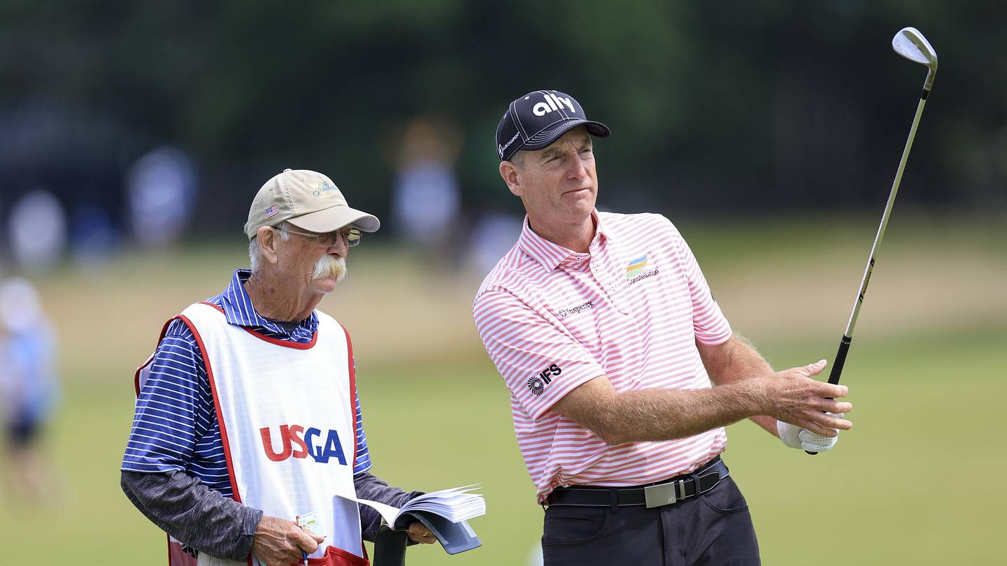 Legendary Caddy Mike 'Fluff' Cowan Will Reunite With Jim Furyk