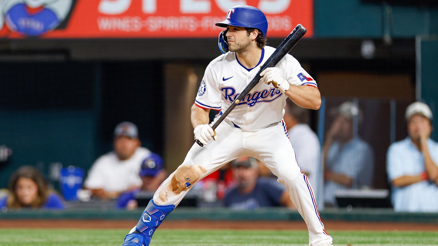 Danny Coulombe Surrenders Game-Winning Blast as Diamondbacks Beat Rangers