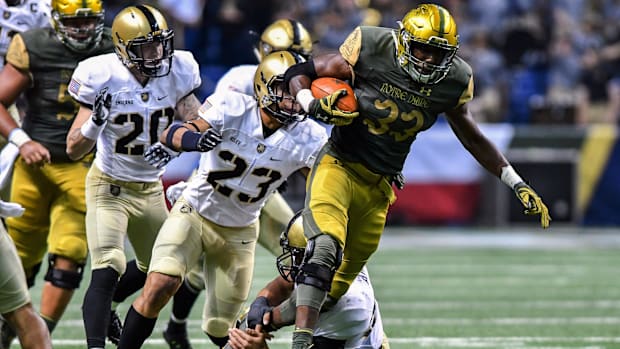 Bold Predictions for Notre Dame vs. Army Showdown in New York