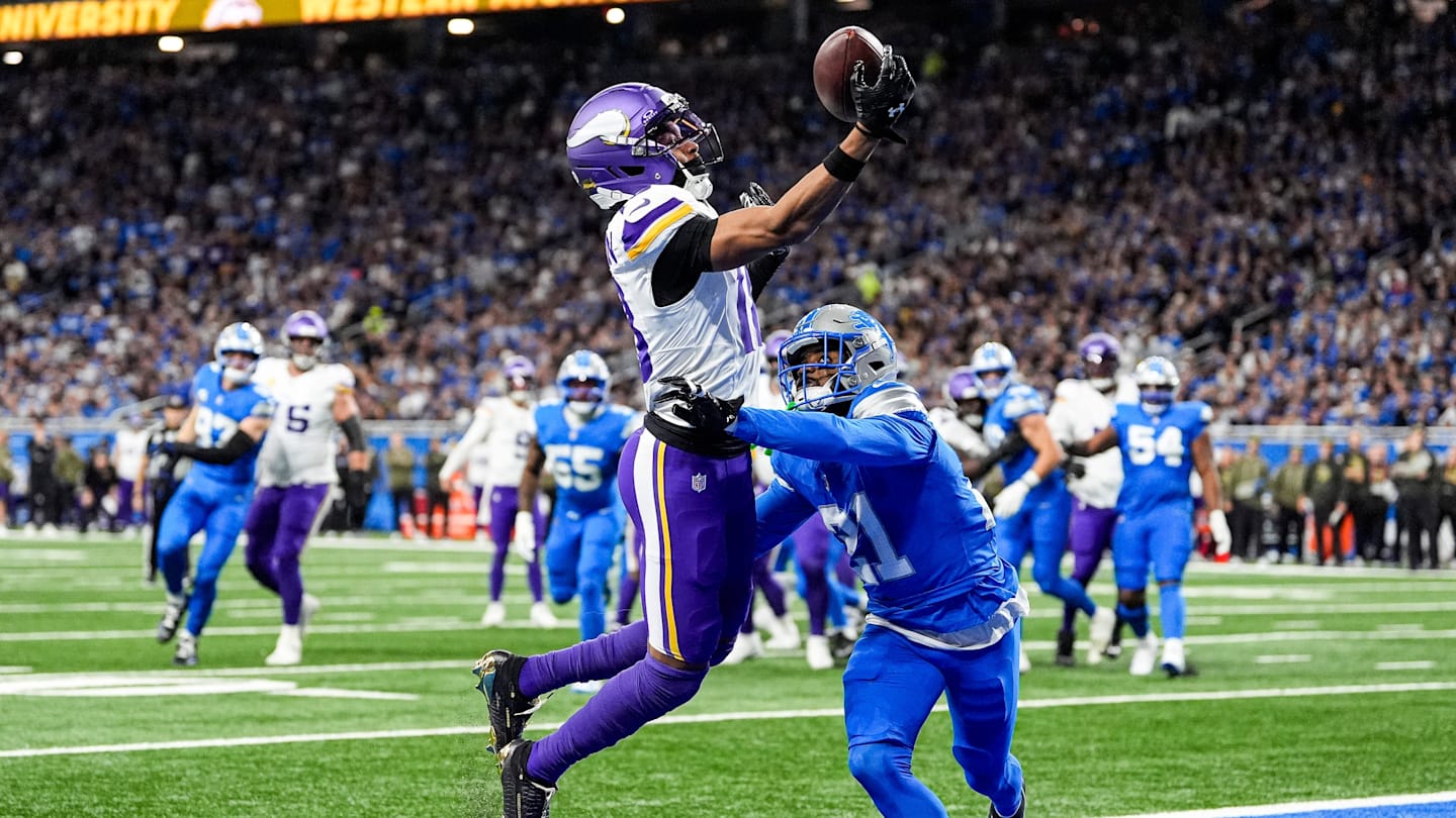 Handing out Minnesota Vikings midseason awards: MVP, DPOY, more