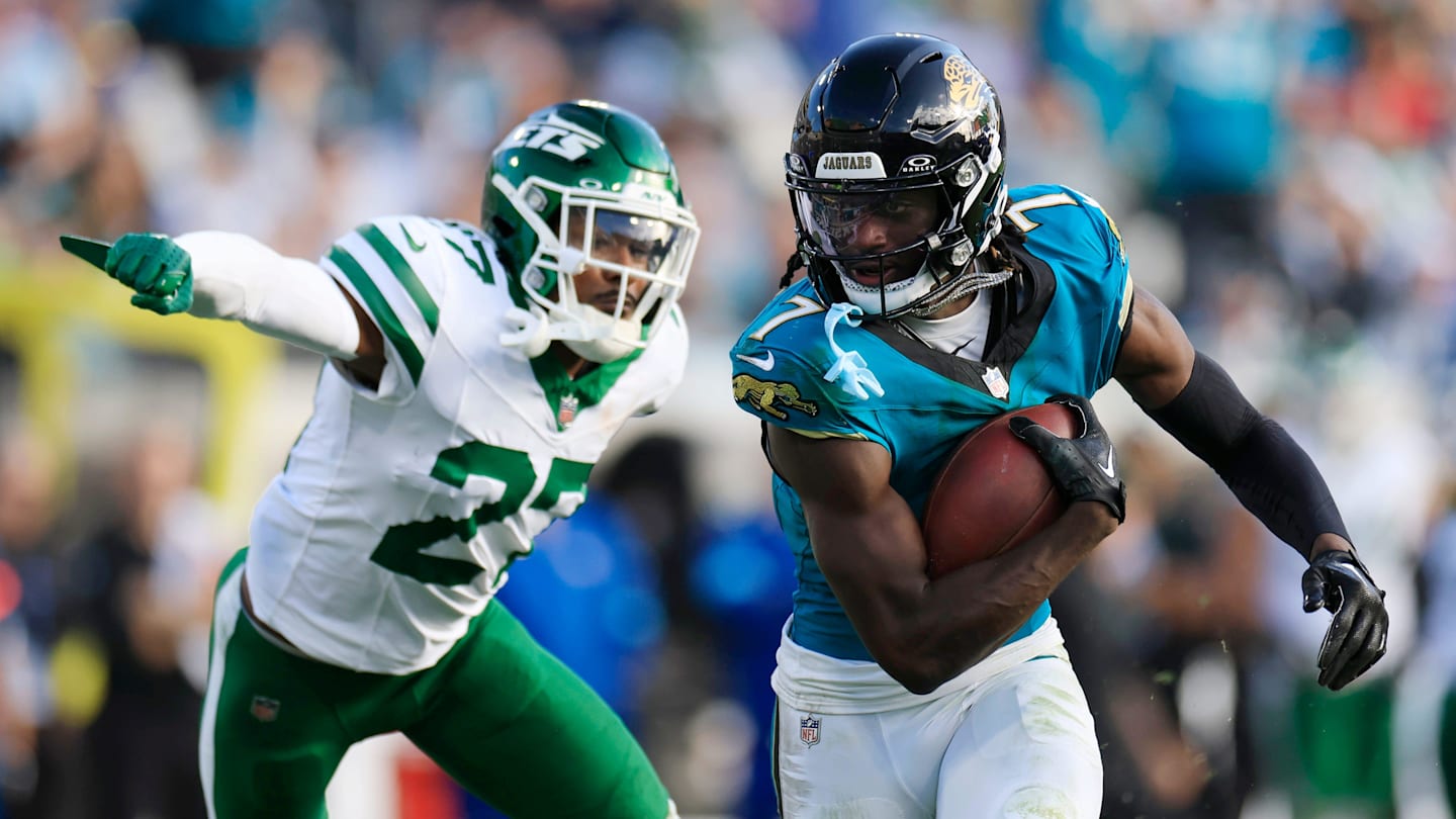How Jaguars Star WR Thomas Continues to Excel