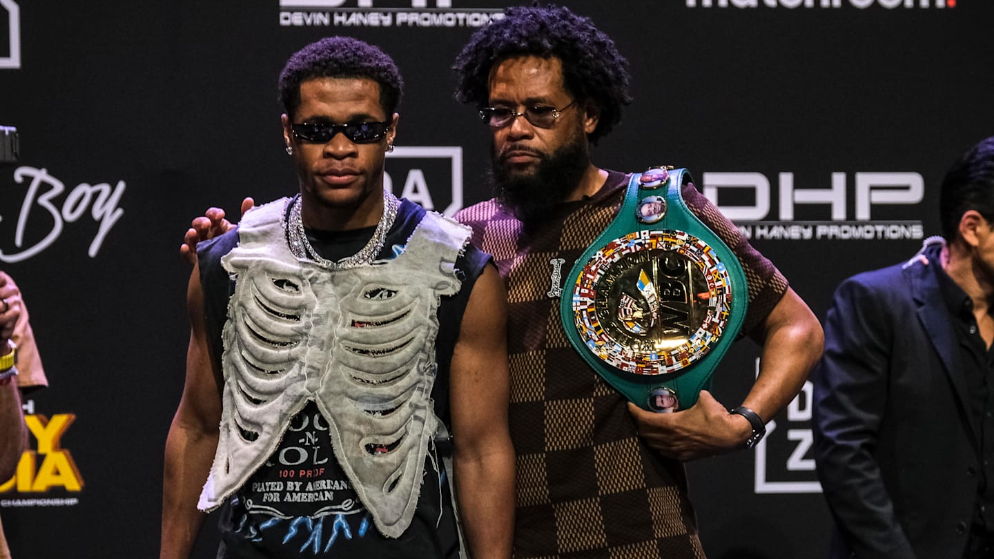 Devin Haney's Father Gets Into Heated Exchange With Ryan Garcia's Team