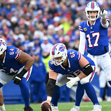 Leonard Fournette Reveals Why He Signed with Buffalo Bills - Sports ...