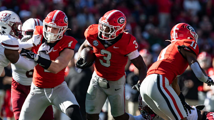 Carson Beck, Nate Frazier lead Georgia past UMass