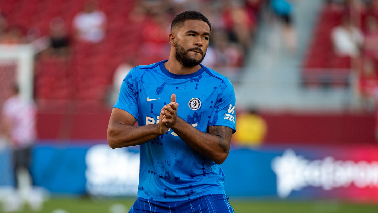 Chelsea star returns to training ahead of trip to Liverpool