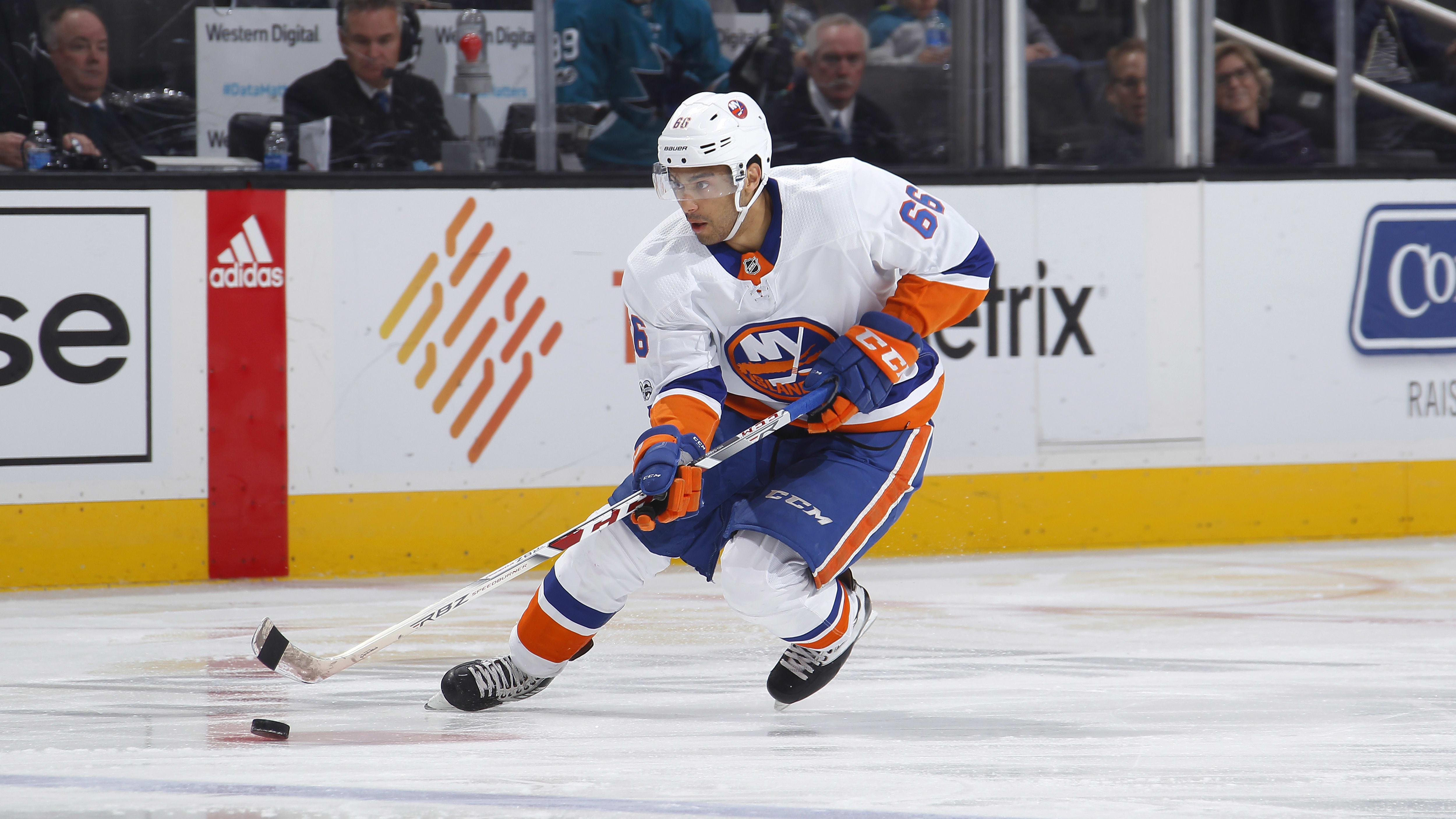 Former NY Islanders forward Josh Ho-Sang signs ECHL contract