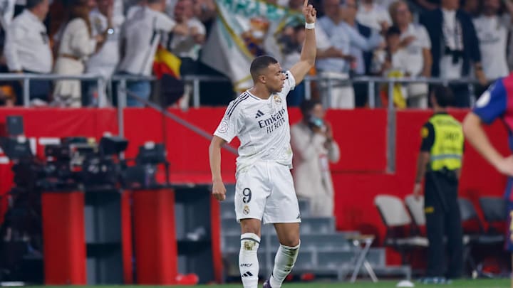 Kylian Mbappe Surpasses Cristiano Ronaldo With Free-Kick Against Barcelona