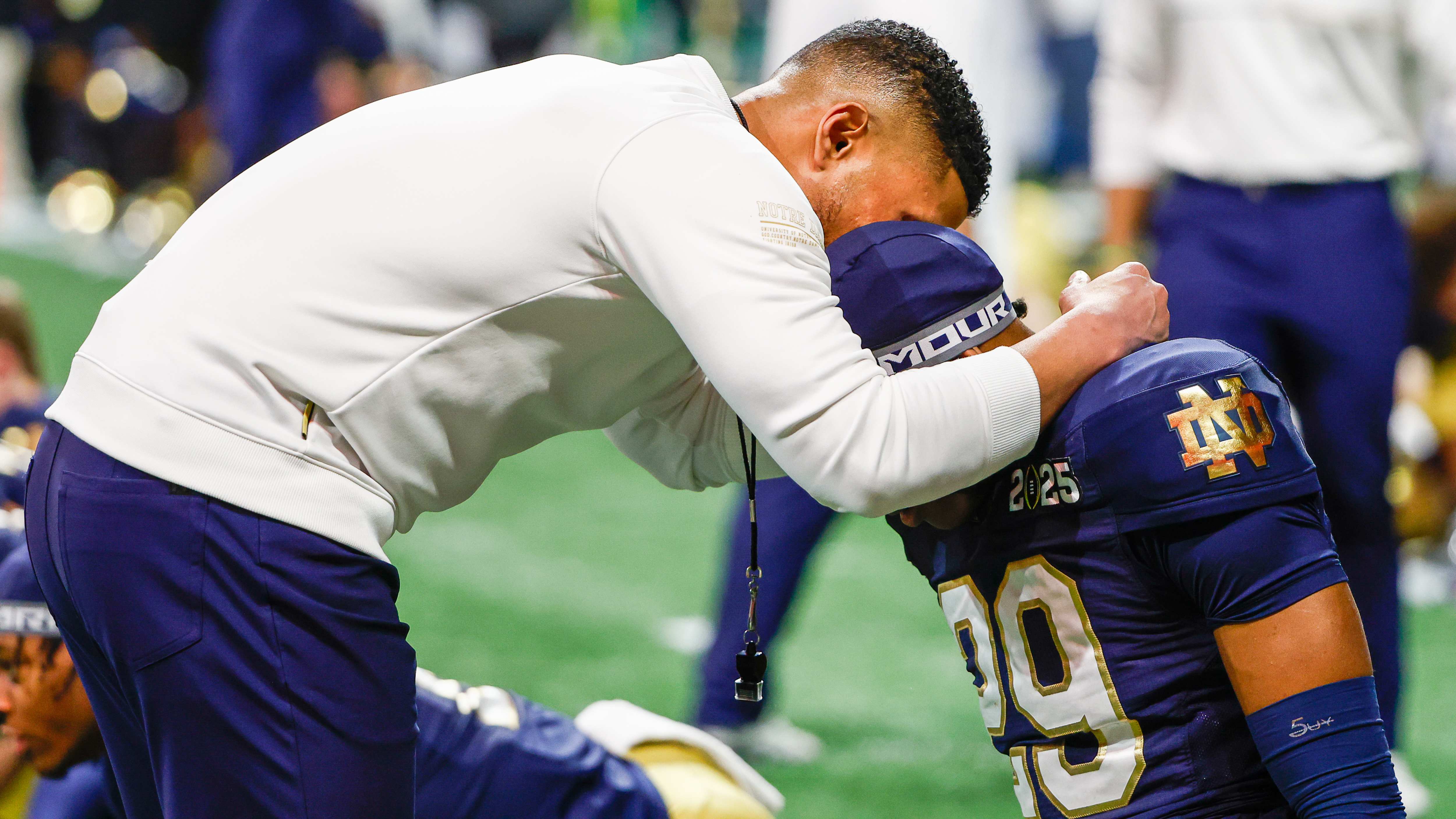 Notre Dame football beat writer confirms locker room issues after Ohio ...