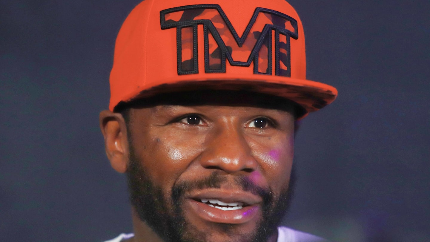 Floyd Mayweather Splashes The Cash On Three New Cars Totaling $5 Million