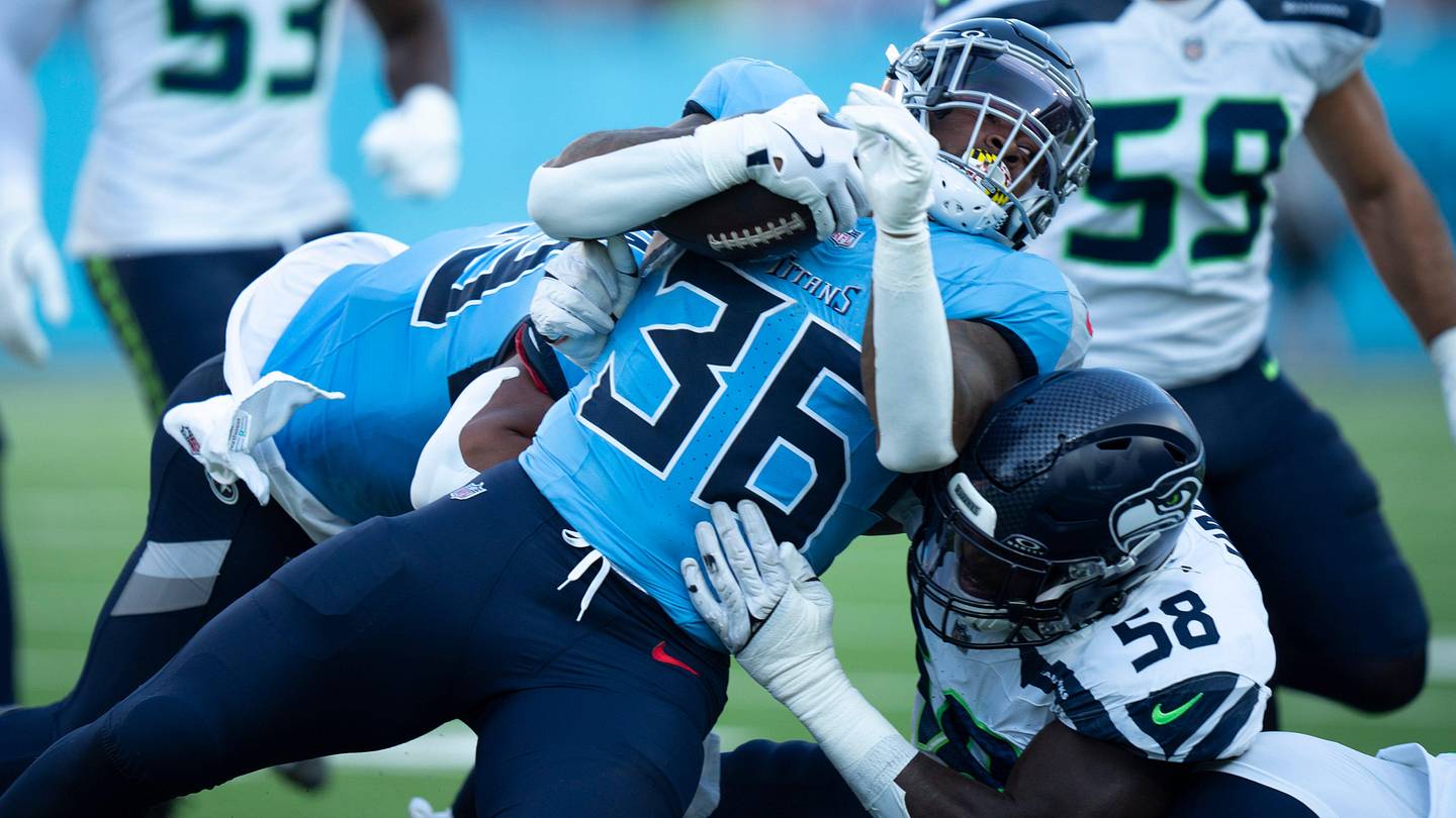 Seattle Seahawks Pass Rusher Derick Hall Earns Praise from Coach Mike ...