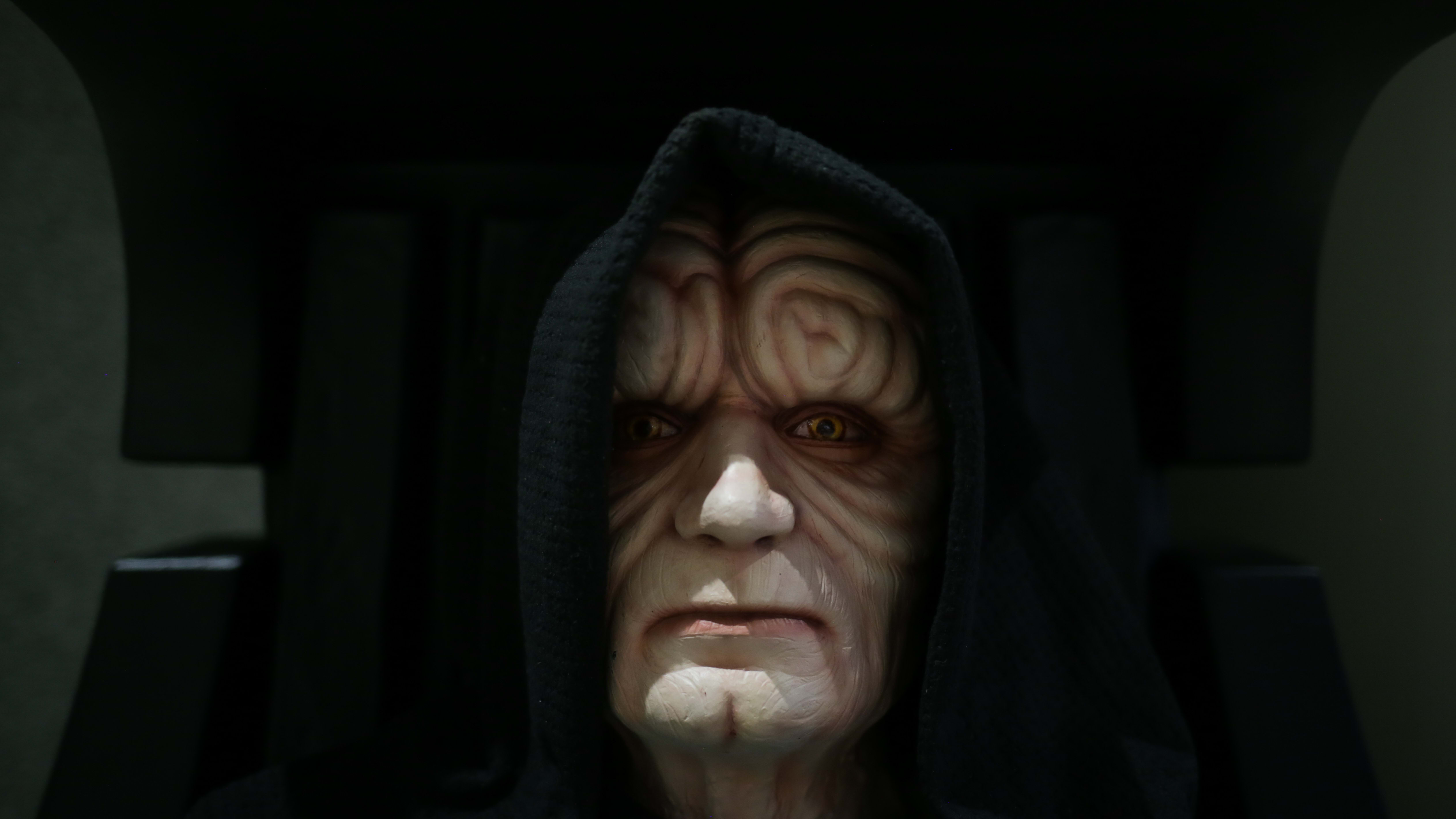 darth sidious face covered