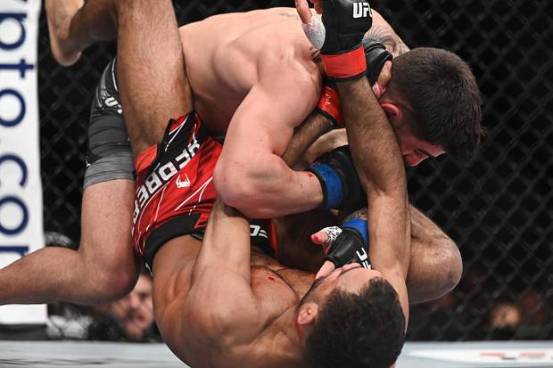 Ilia Topuria teases major change ahead of “new era” in UFC lightweight ...