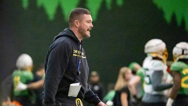 Oregon Ducks Pushing Alabama, Ohio State For 5-Star Elbert Hill
