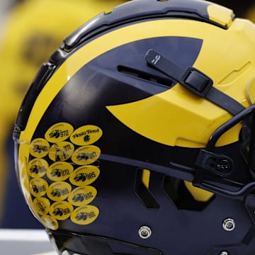 Michigan football proving to be 'D-Line U' with latest prediction for ...