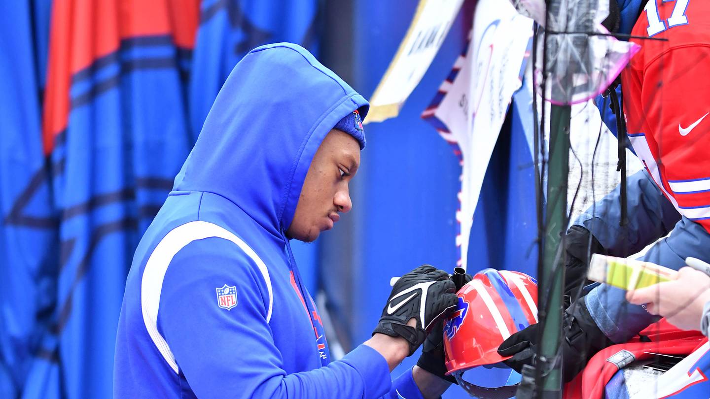 Former Buffalo Bills' starter rated one of NFL’s Top 10 linebackers