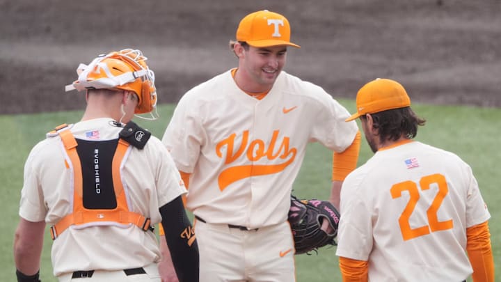 Tennessee vs East Tennessee State - Volunteers Look to Stay Undefeated