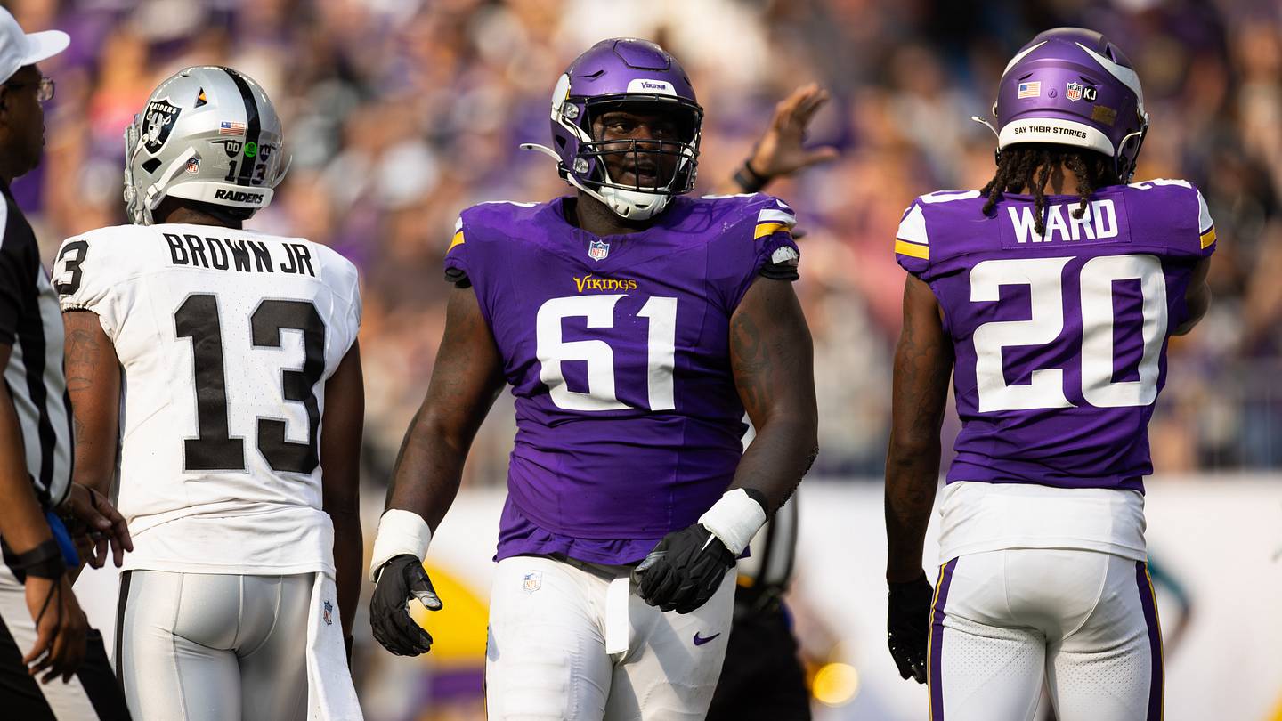 Roster move: Vikings waive defensive lineman Jalen Redmond