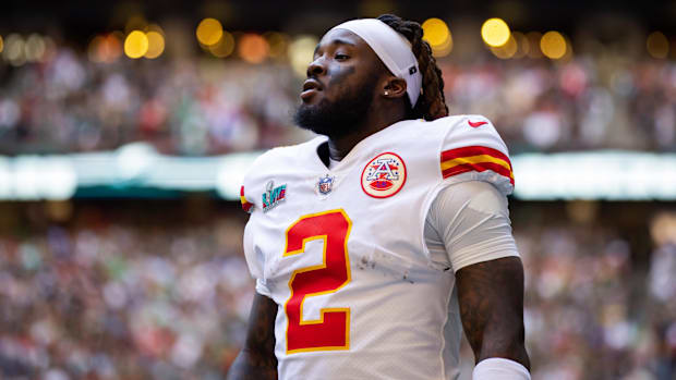 Former USC Trojans Running Back Ronald Jones Named Tunnel Captain vs. Wisconsin