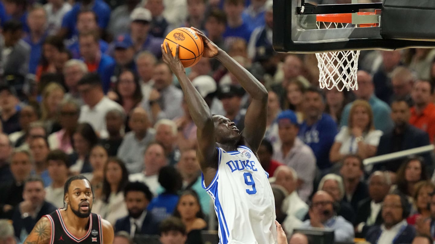 Two High-Profile Freshman Beat Deadline, Declare for NBA Draft