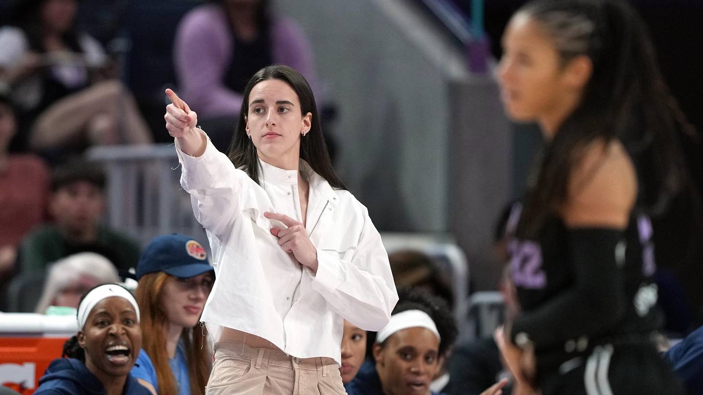 Caitlin Clark Is Every Sports Fan Now After Thursday's Unfortunate ...