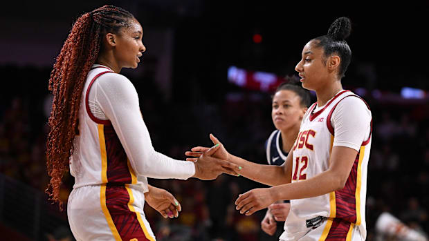 Highly-Touted Transfer Kiki Iriafen Elevating USC Trojans, Juju Watkins