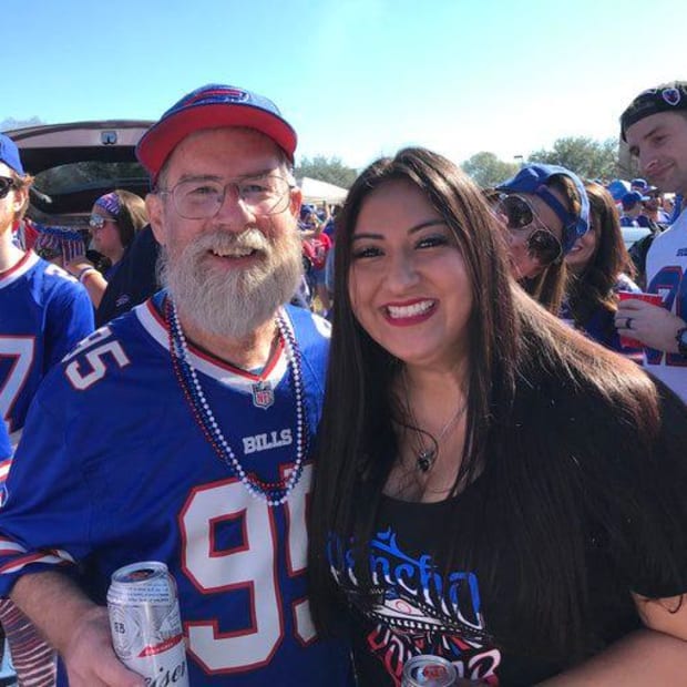 Watch 2 Bills’ offensive linemen eagerly sneak around in new Highmark ...