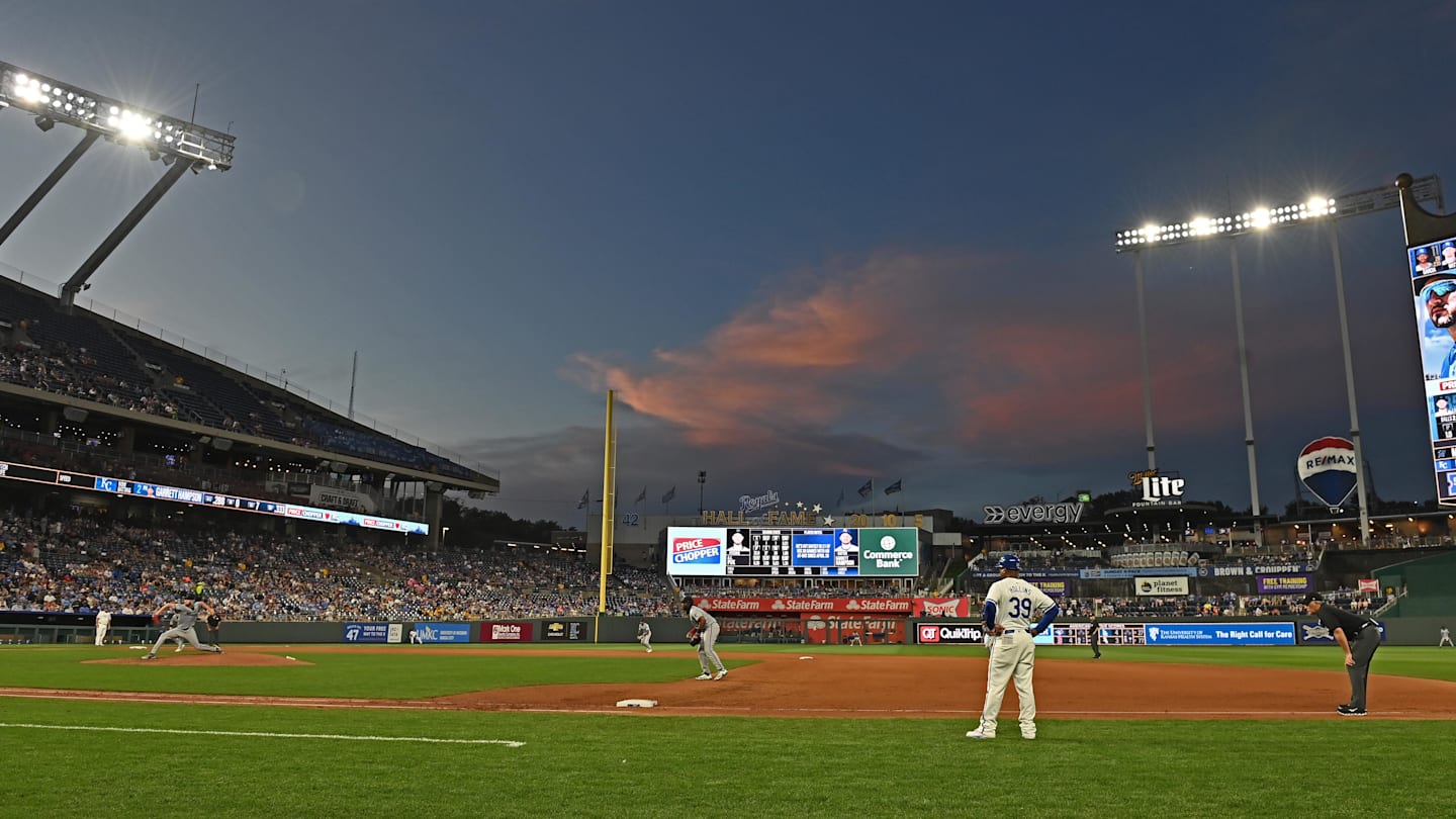 Royals Could Target Cubs Super-Utility Man In Possible Trade To Boost ...