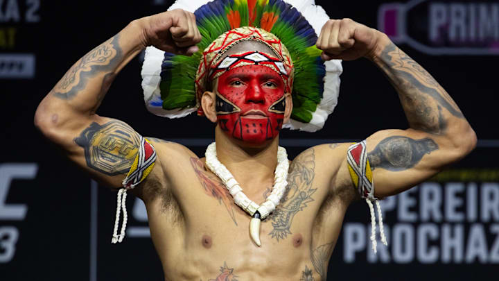 UFC triple-champ? Fans react as Alex Pereira fuels heavyweight rumors