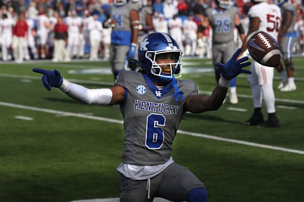 Kentucky Transfer Receiver Dane Key Commits to Nebraska Football