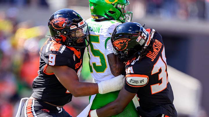 Oregon State Linebacker Isaiah Chisom Will Transfer To UCLA
