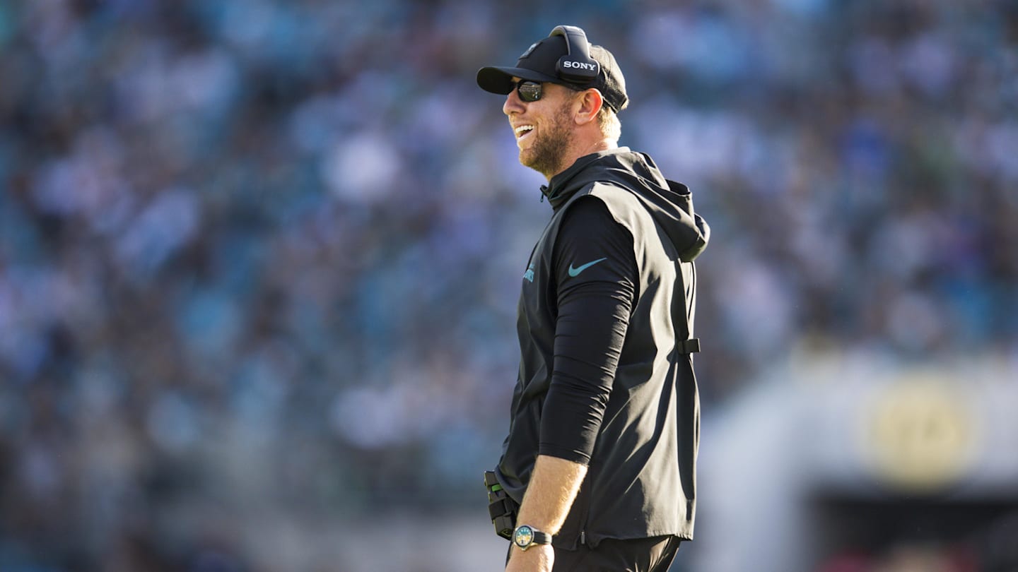 Liam Coen Dives Into New Offensive Wrinkle for Jaguars