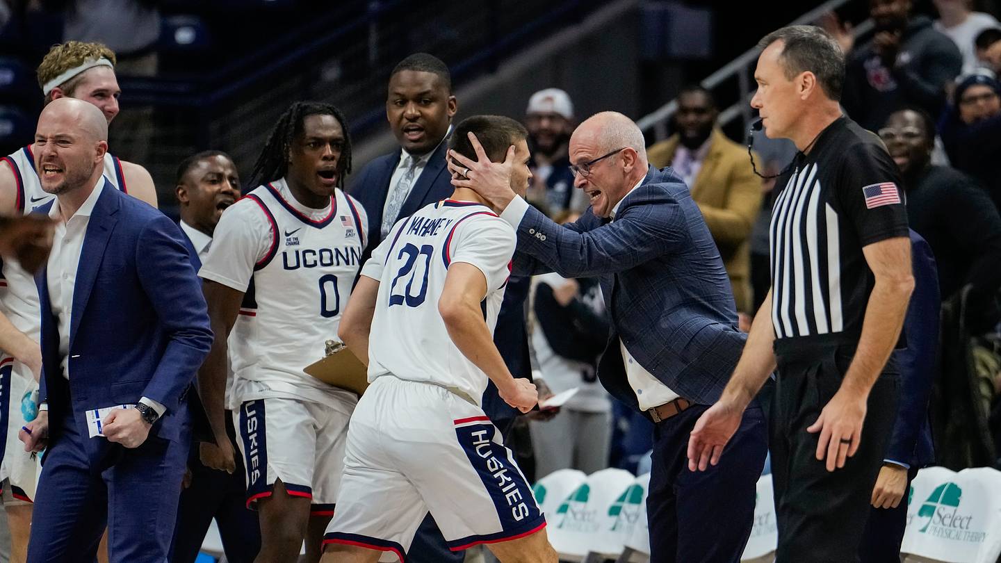 UConn's Aidan Mahaney On Viral Moment With Dan Hurley: 'We Were Both ...