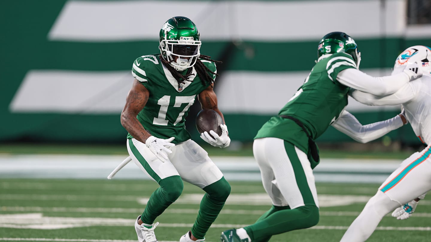 Door Opens for Pittsburgh Steelers to Land Jets All-Pro WR