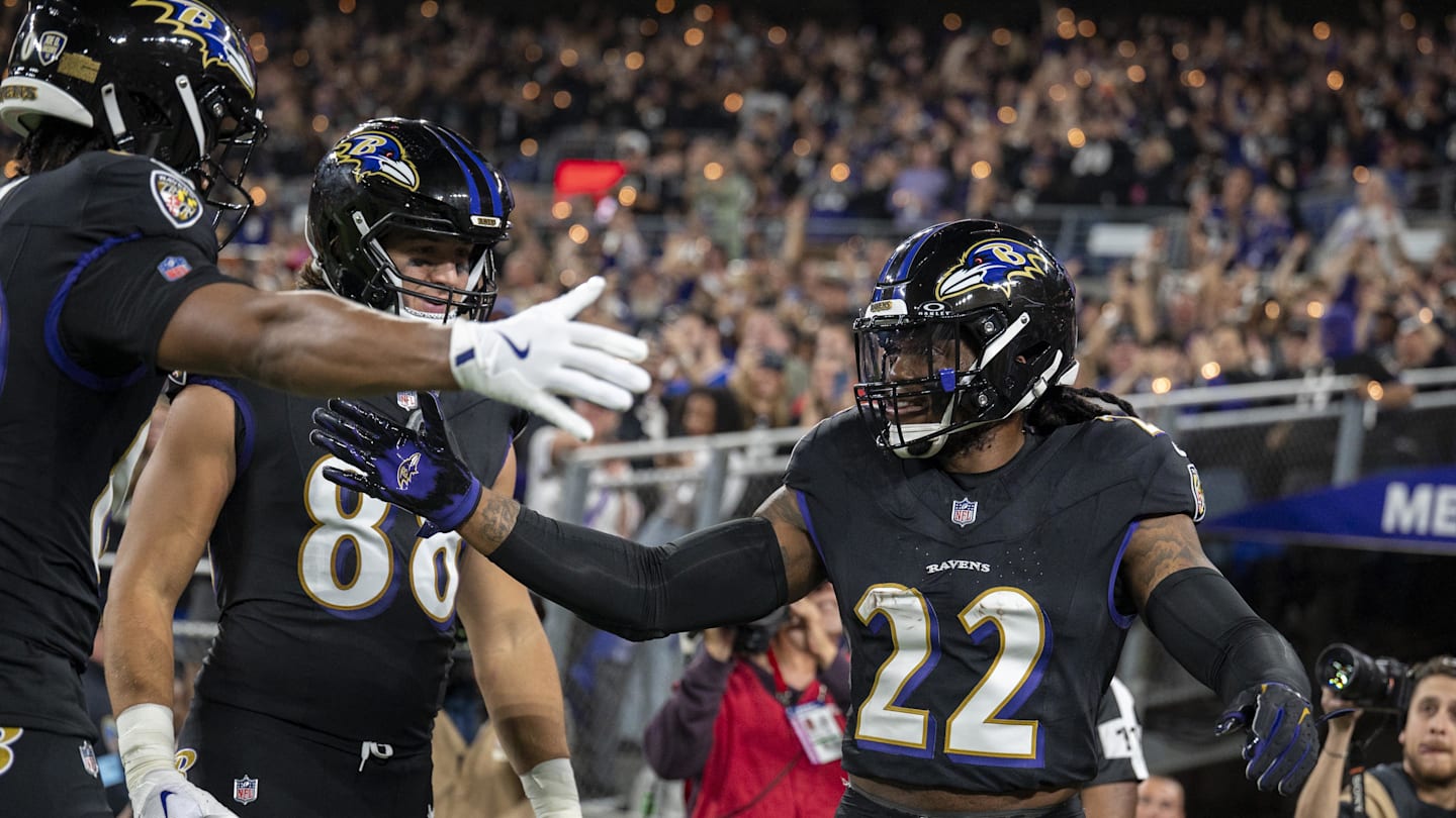 Watch: Baltimore Ravens Score Wild Fumble TD