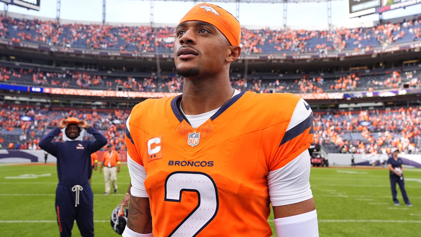 Broncos CB Pat Surtain II Helped Off the Field With Leg Injury vs. Colts