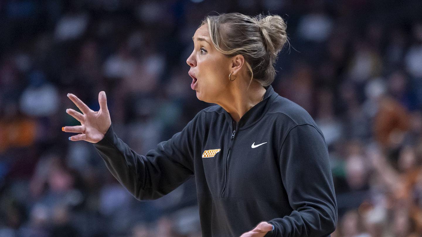Lady Vols Coach Kim Caldwell's Recruiting Tactics Indicate She's a Top ...