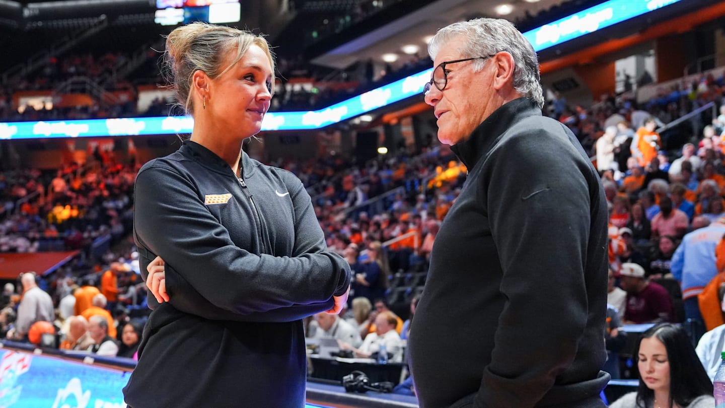 UConn Head Coach Provides Stern Comments Following Loss to Tennessee ...