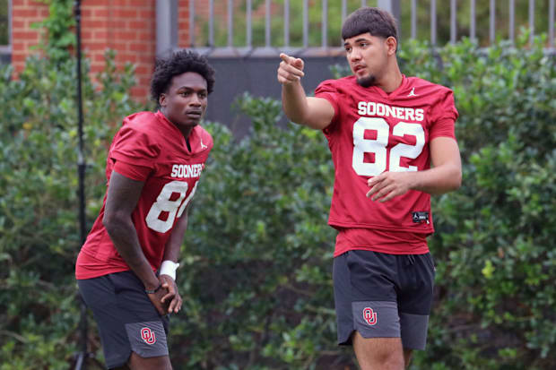 How Emmett Jones Kept Oklahoma's Receivers Confident Through a Tough ...