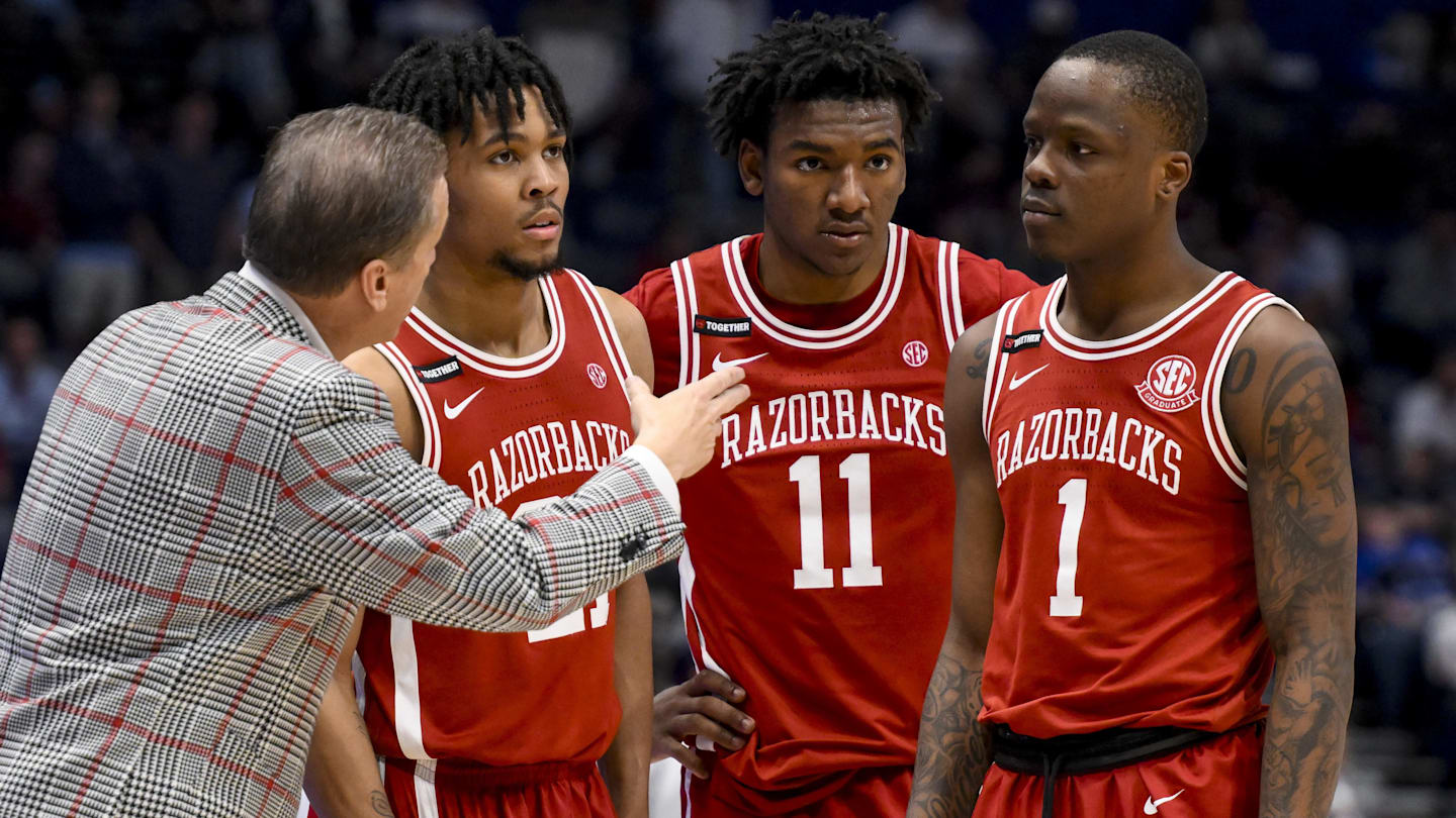 Arkansas Razorbacks' coach not worried about any team but his in NCAA ...