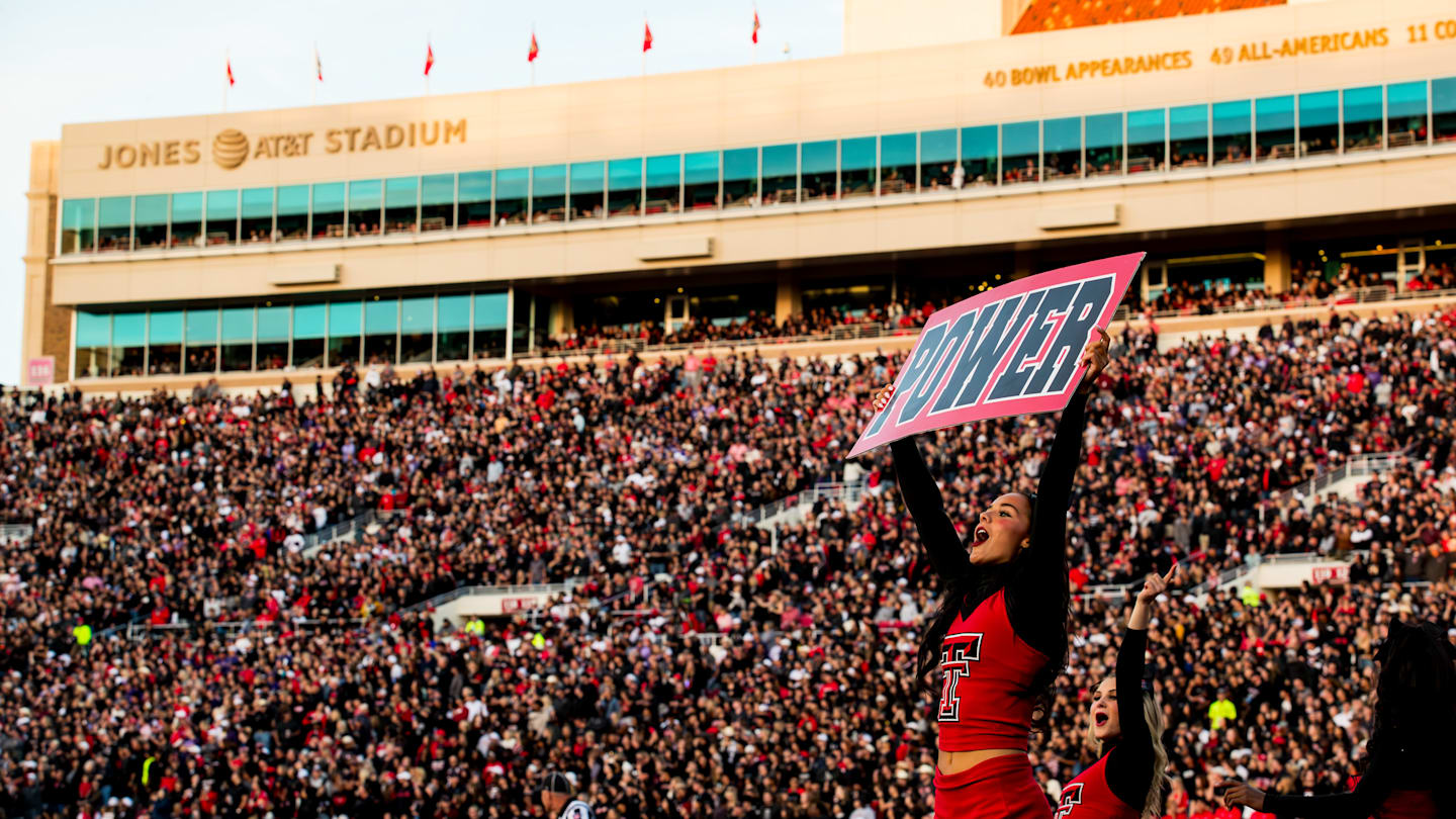 Texas Tech football lands 2025 offensive lineman with multiple Big 12 ...